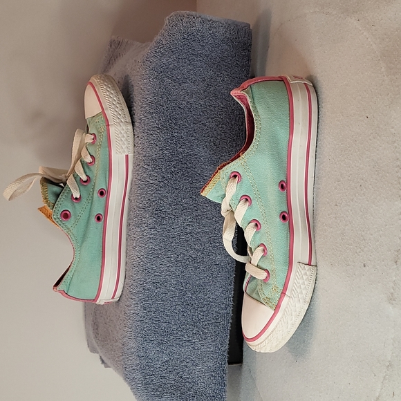 Converse | Shoes | Girls Converse Chuck Taylor All Star Color Low ...